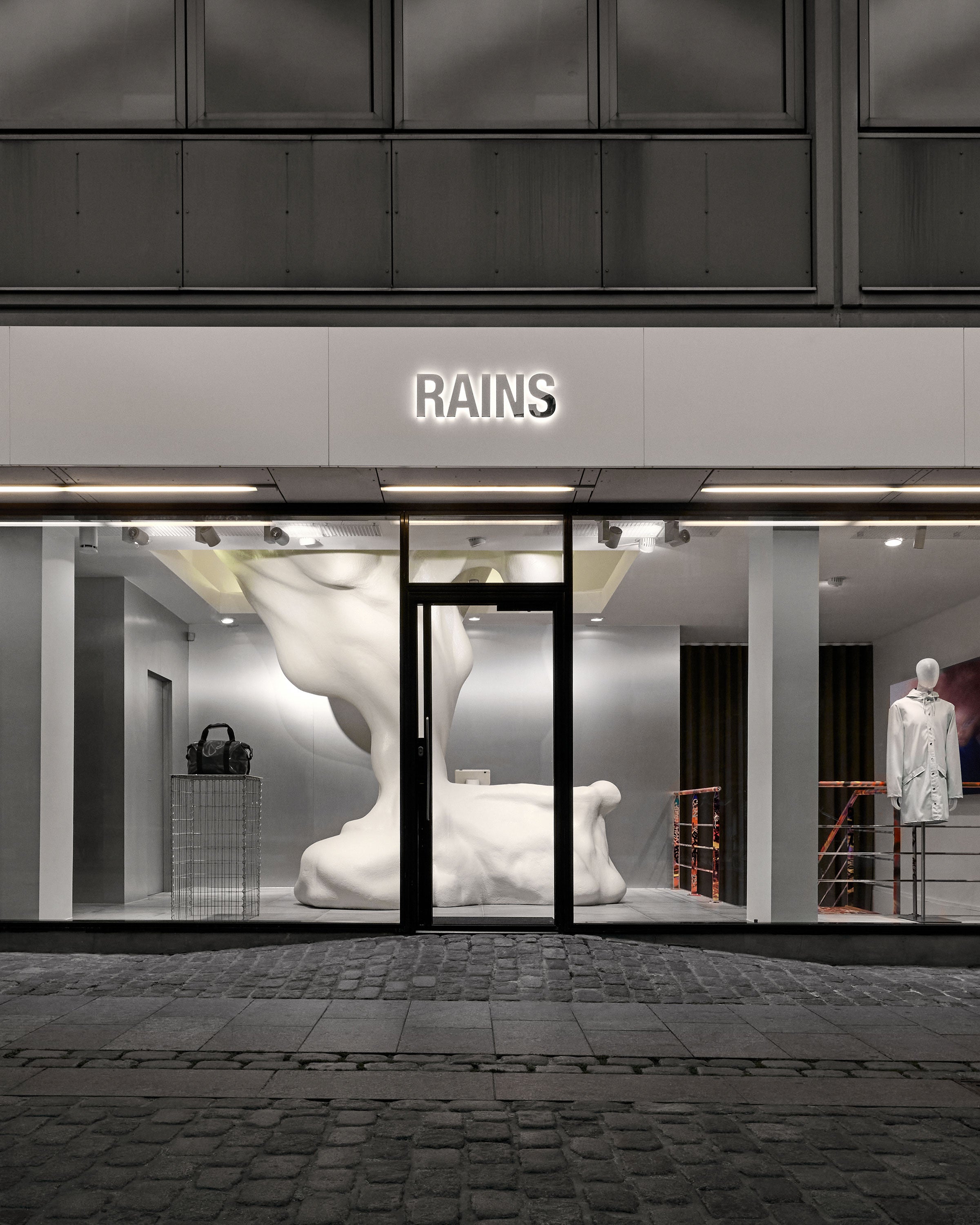 Rains | Ropa y bolsas impermeables | Marca de estilo de vida