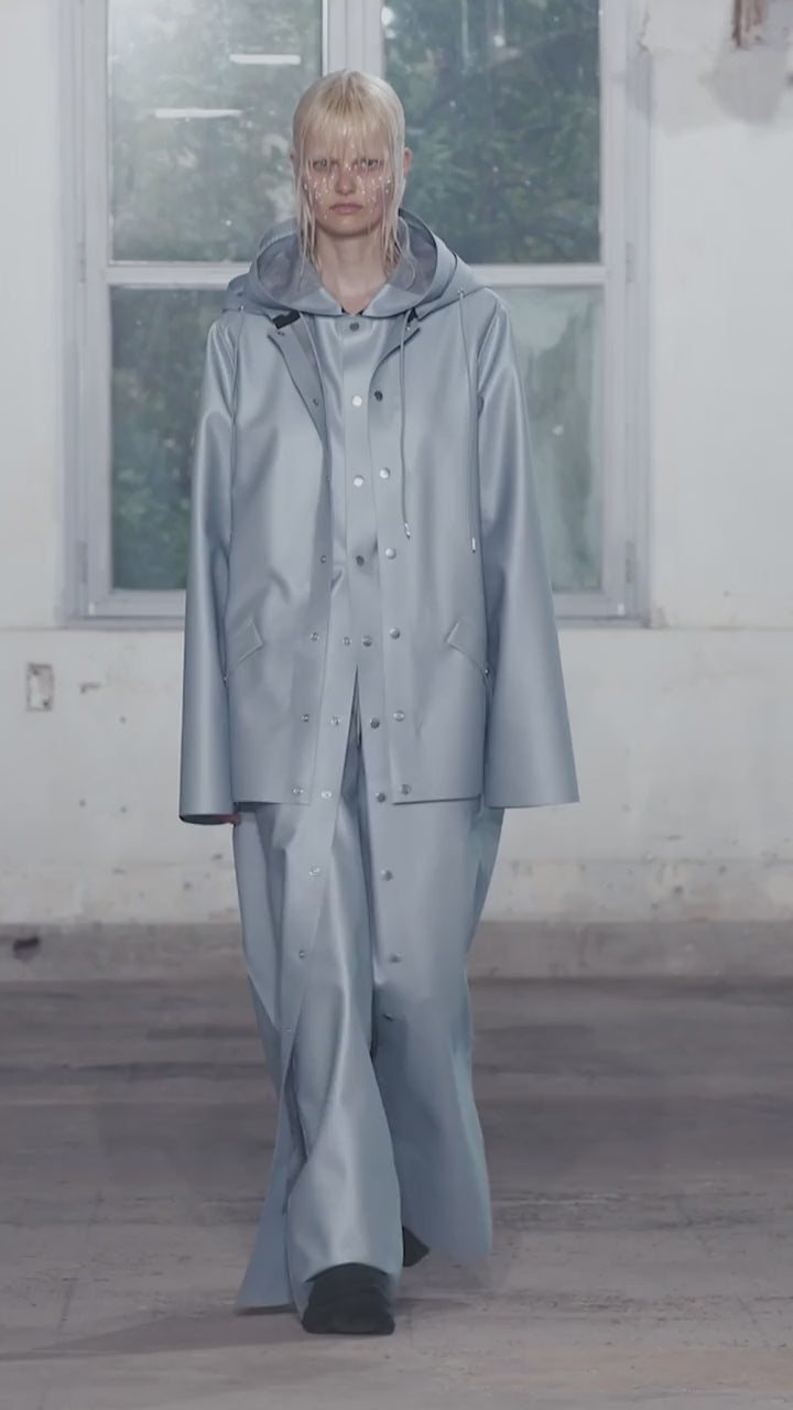 Rains | Ropa y bolsas impermeables | Marca de estilo de vida